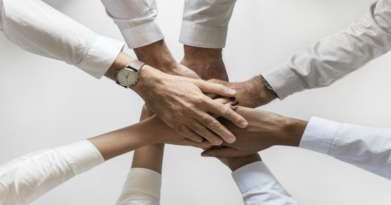 Teambuilding v bazéne: Utužte tím so skúseným plaveckým inštruktorom